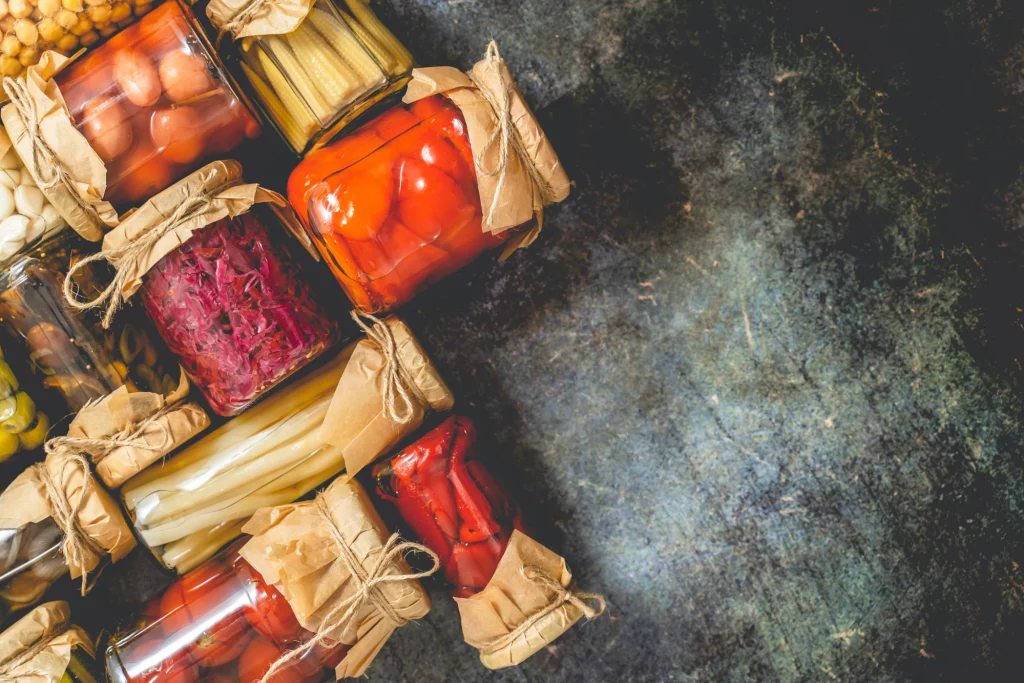 Fermentacja na talerzu - Odkryj zdrowie i smak w świecie kiszonek